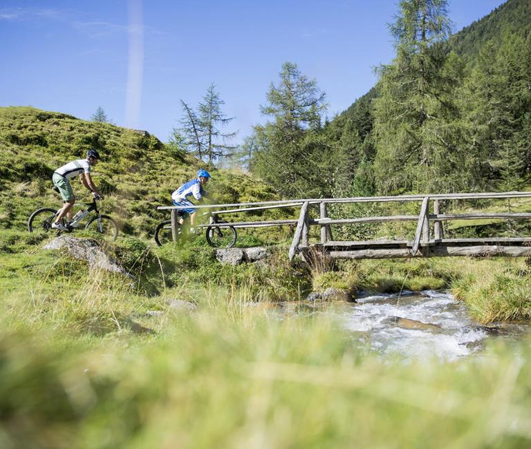 Unique MTB-Tours await you in Braies and Alta Pusteria - Drava Cycle ...